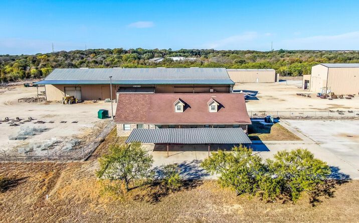 2105 NE 2nd St, Mineral Wells, TX 76067 | Crexi.com