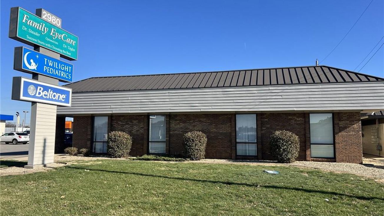 2980 N Main St, Decatur, IL 62526 | Crexi.com