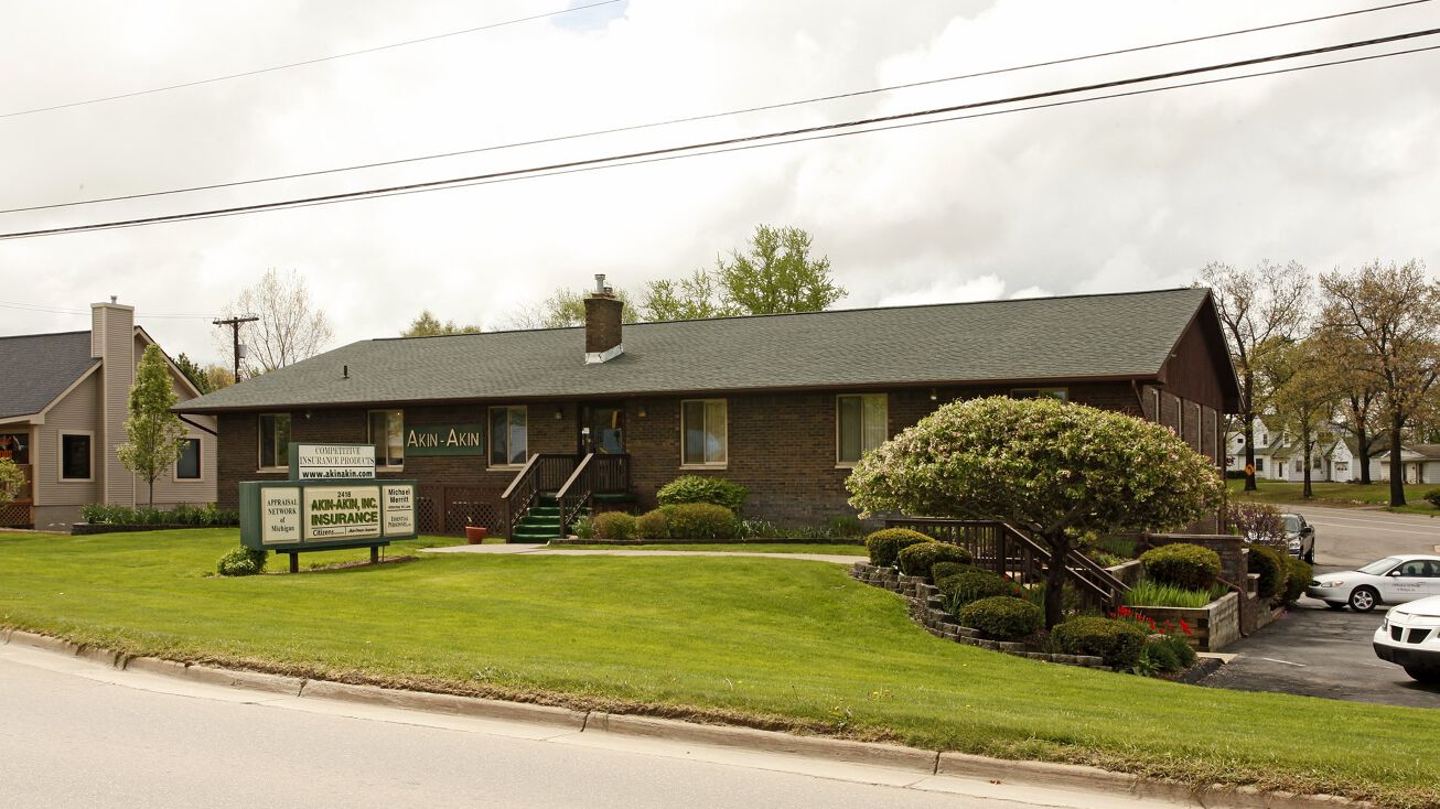 2418 Grand River Ave, Howell, MI 48843 | Crexi.com