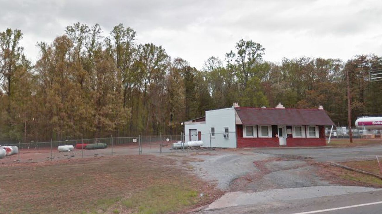 3082 W 3rd St, Farmville, VA 23901 - Industrial Property for Sale ...