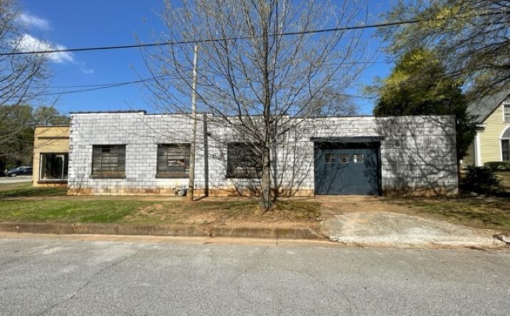 14 LEE STREET SE Decatur AL 35601-1733 APN: 0304184028002000 | Crexi.com