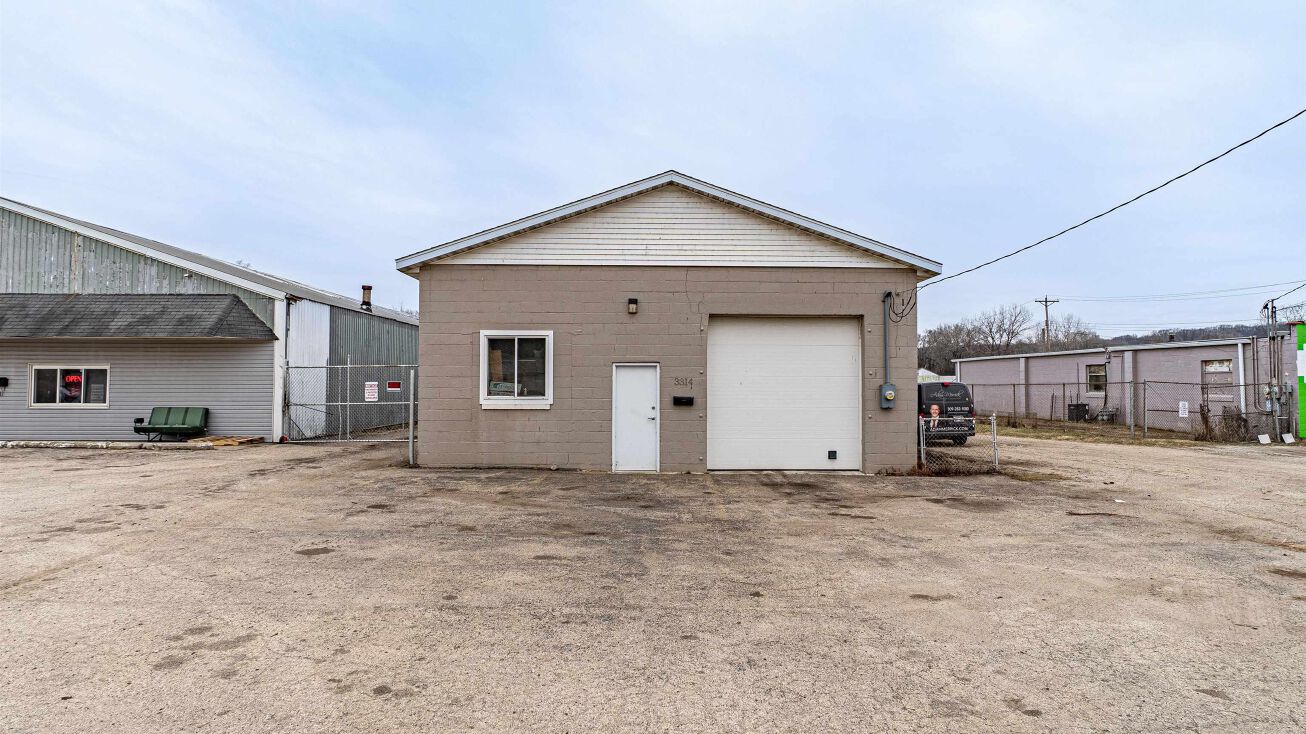 3314 W FARMINGTON Road, Peoria, IL 61604 | Crexi.com