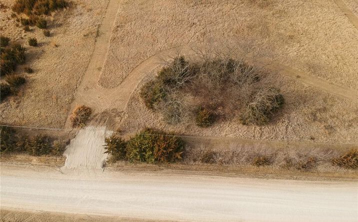 E 1900 RD Baldwin City KS 66006 | Crexi.com