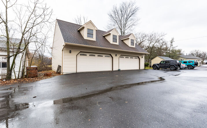 410 MAIN ST Harleysville PA 19438-2350 APN: 500002077006 | Crexi.com