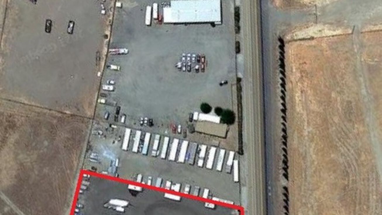 1075 W Elm Ave, Coalinga, CA 93210 | Crexi.com