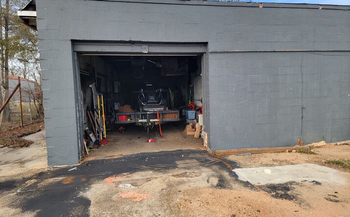 1651 REEVES ST Dothan AL 36303-2841 APN: 09-01-12-3-000-018-000 | Crexi.com