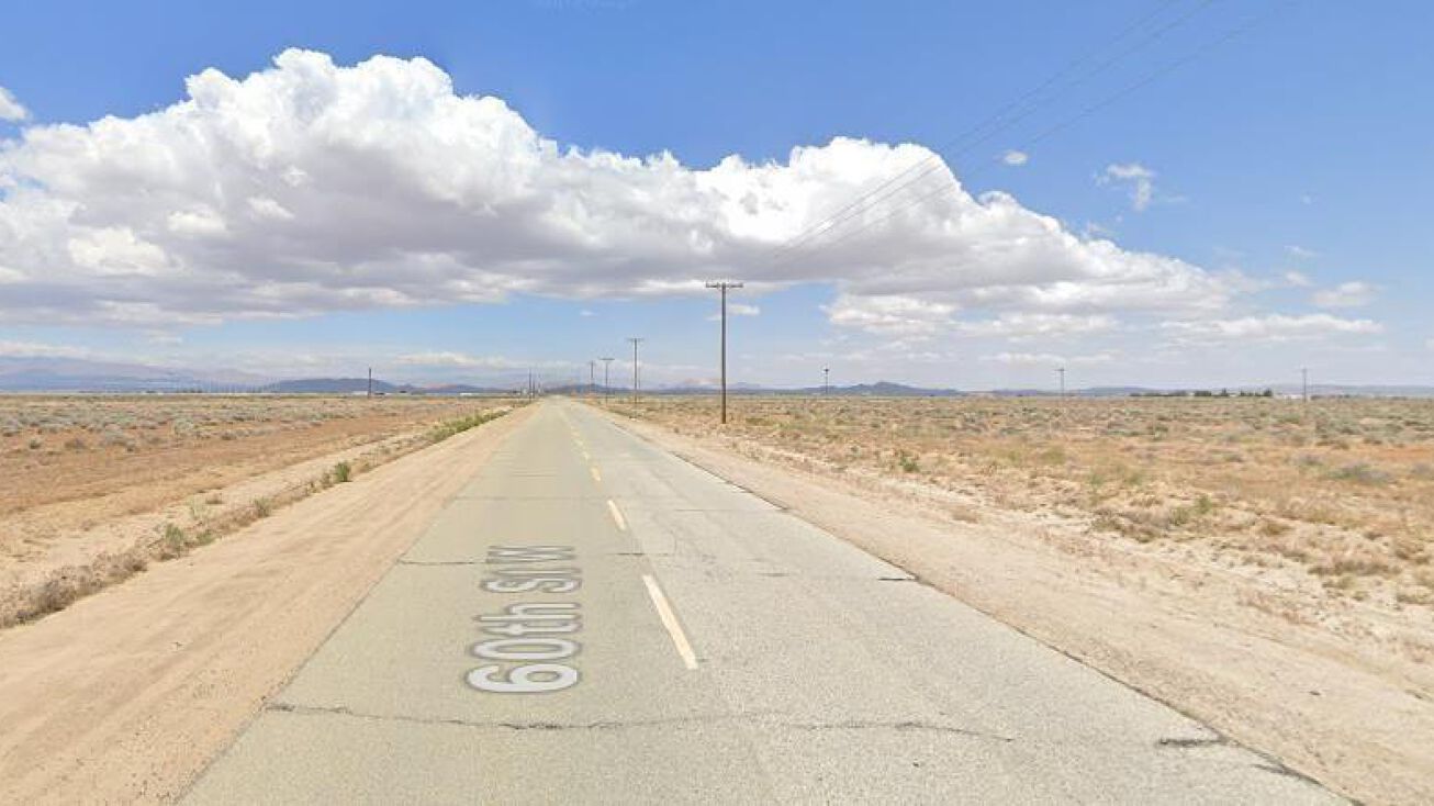 60th St W and Ave D 4, Lancaster, CA 93536 | Crexi.com