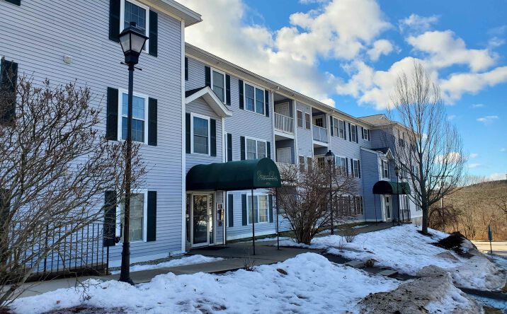 89 Eastern Ave, Manchester, NH 03104 | Crexi.com