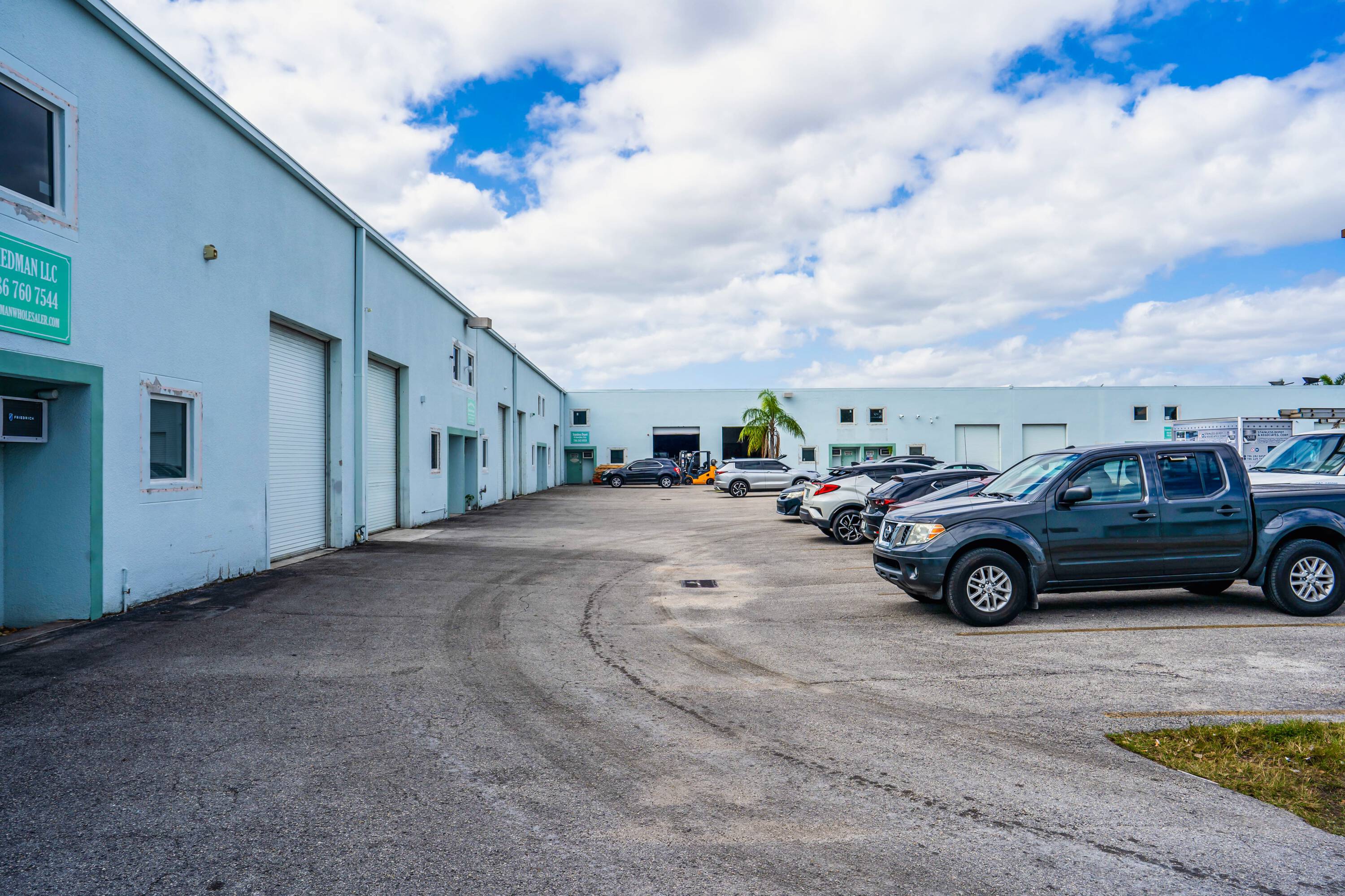 14000 SW 140TH ST Miami FL 33186-5547 APN: 3059220020160 | Crexi.com