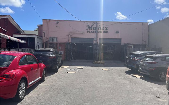 2276 NW 21st Ter, Miami, FL 33142 | Crexi.com