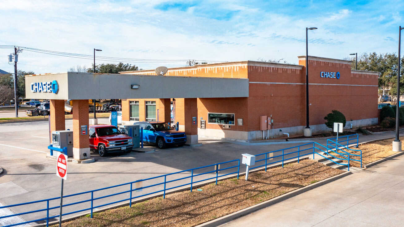 1608 W University Dr, McKinney, TX 75069 | Crexi.com