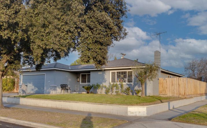 Angela DeSantis - Century 21 Cheney Enterprises | Crexi