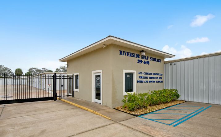 Self Storage Buildings for Sale in Florida | Crexi.com