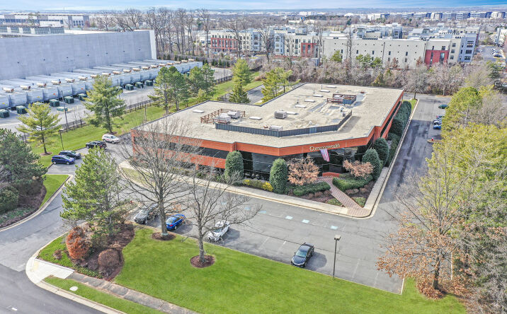 21205 RIDGETOP CIR Sterling VA 20166-6501 APN: 030494249000 | Crexi.com