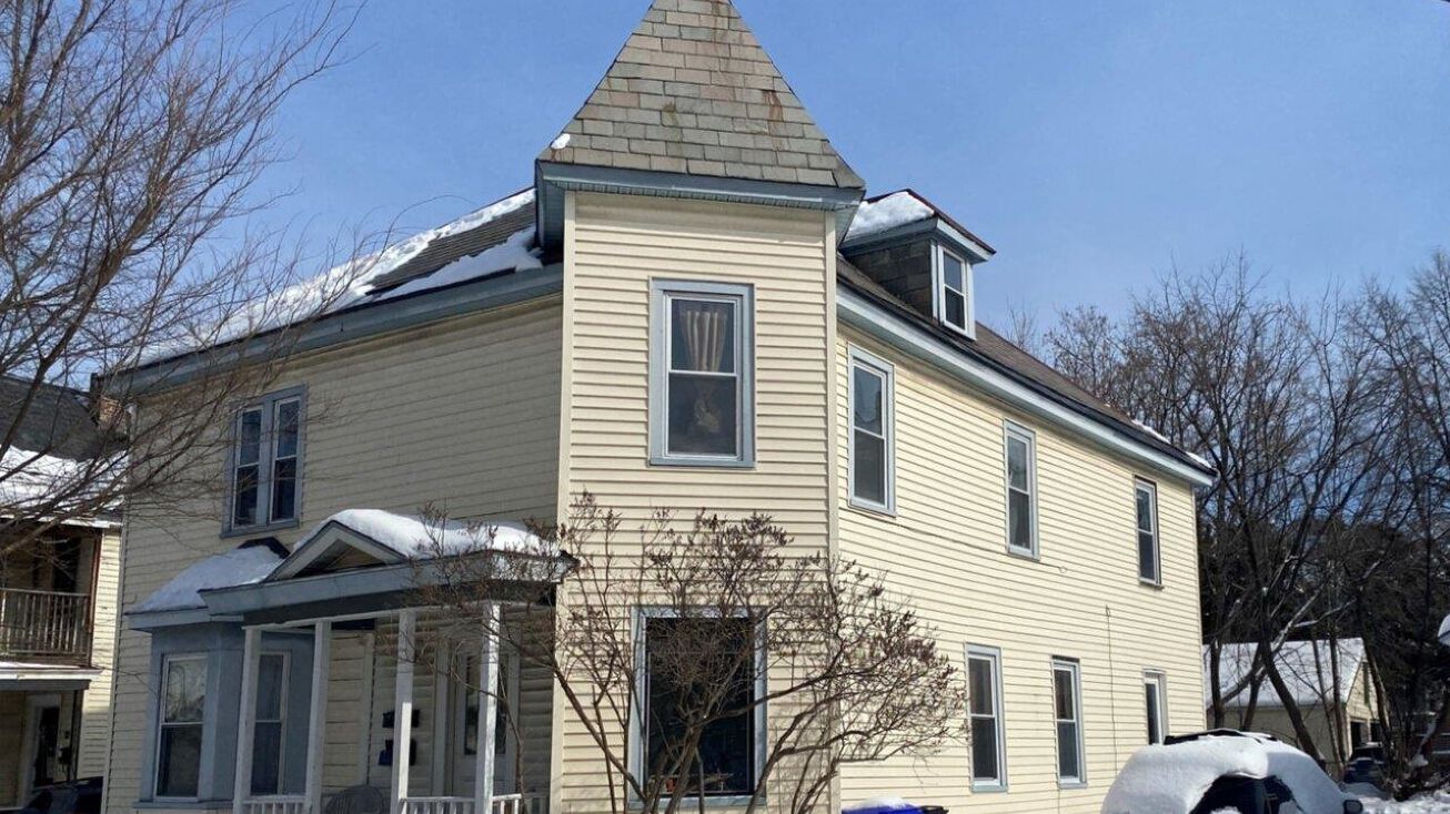 10 Russell St, Burlington, VT 05401 - Multifamily Property for Sale