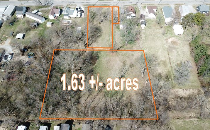 109 W Walnut St, Albion, IL 62806 | Crexi.com