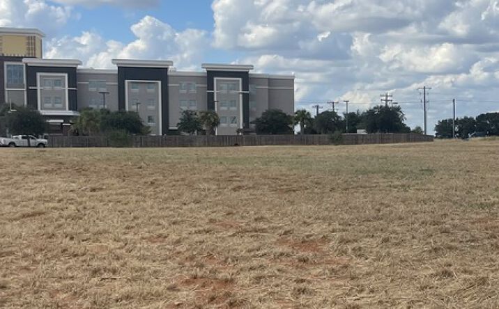 410 I-35, Pearsall, TX 78061 | Crexi.com