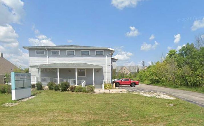 1240 W RANCHITO LN Mequon WI 53092-6089 APN: 151070102000 | Crexi.com