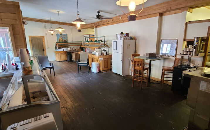 13329 JADE AVE Mendon IA 52157-8612 APN: 0499082004 | Crexi.com