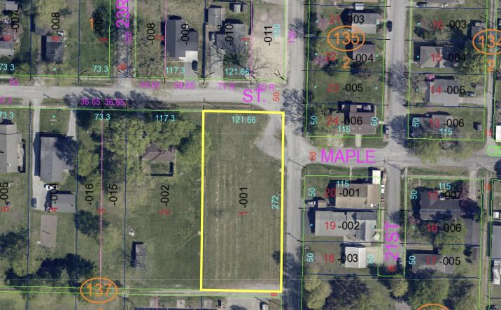 700 W MAPLE ST Herrin IL 62948-2134 APN: 0230137001 | Crexi.com