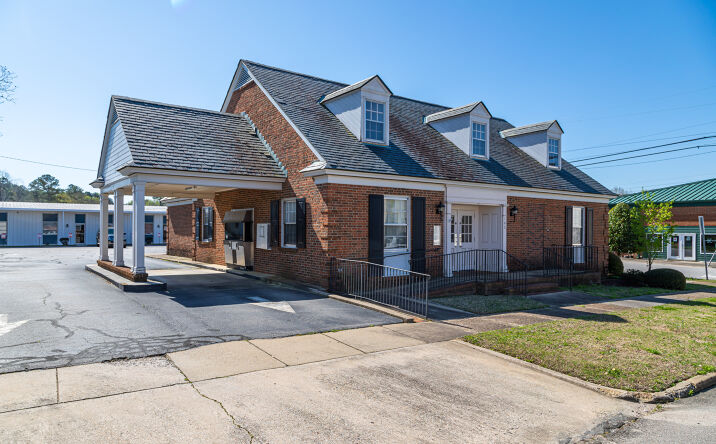 102 E BRANCH ST Spring Hope NC 27882 APN: 276906-39-3471 | Crexi.com