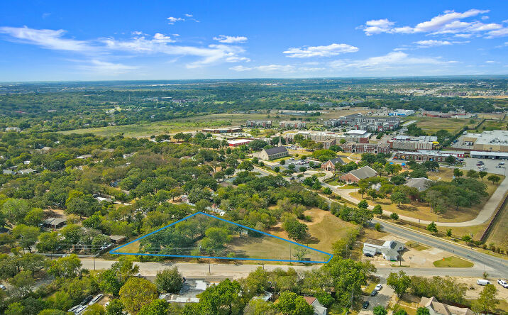 5821 Parker Henderson Road, Fort Worth, TX 76119 | Crexi.com