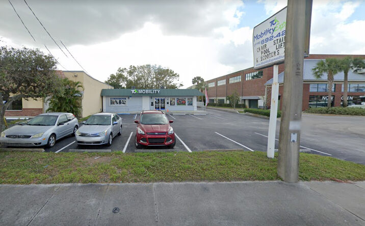 132 SW MONTEREY RD Stuart FL 34994-4610 APN: 173841000000000801 | Crexi.com