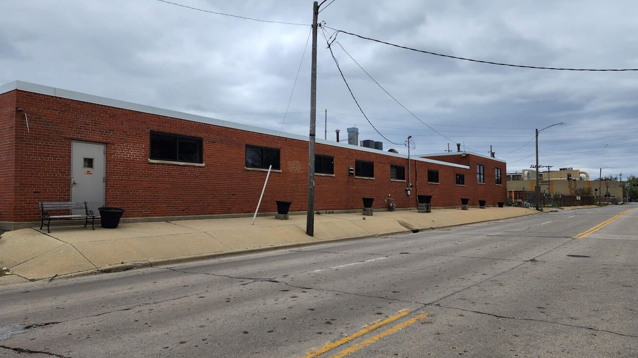 2250 N JASPER Street, Decatur, IL 62526 | Crexi.com