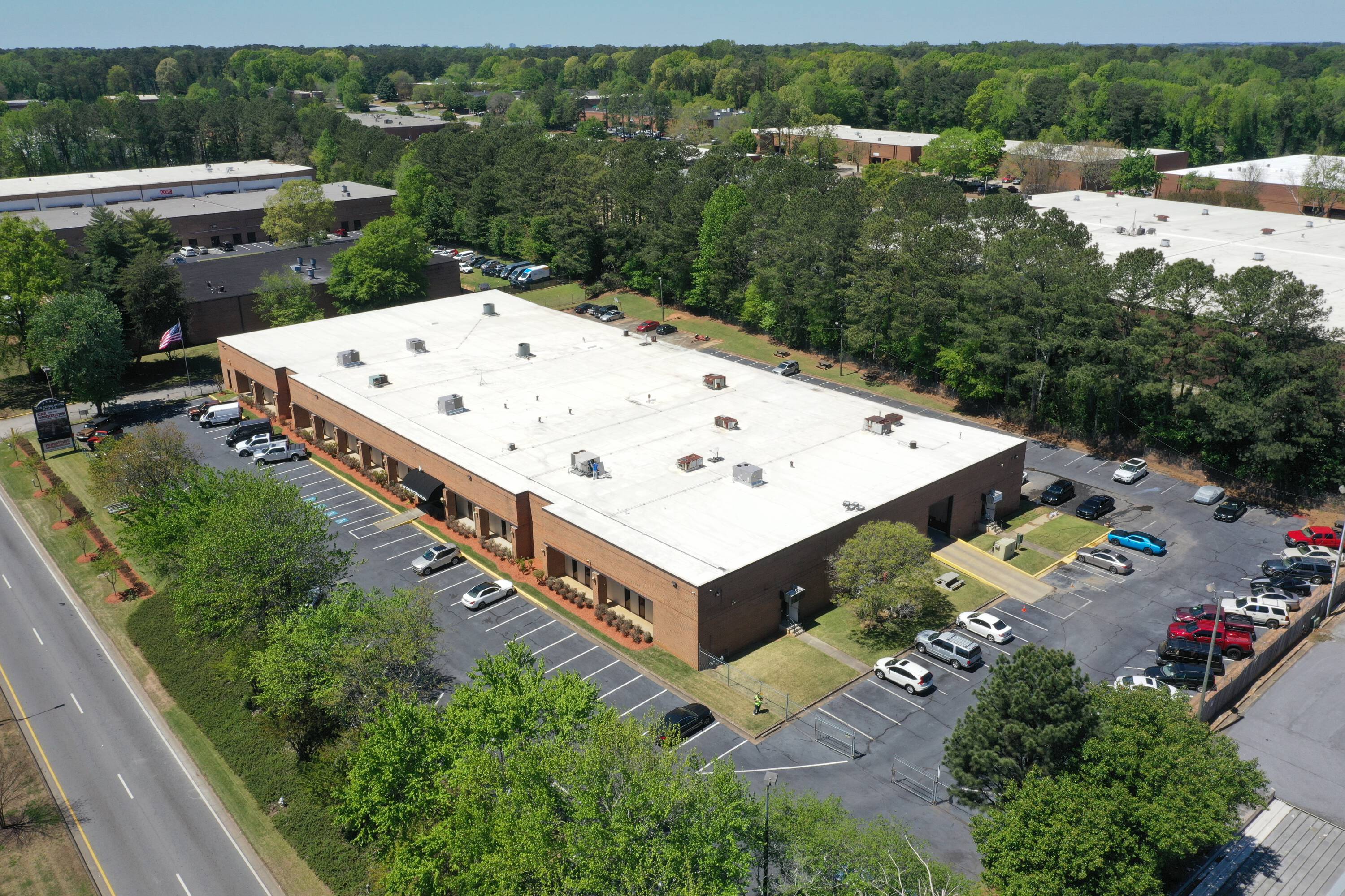 2558 MOUNTAIN INDUSTRIAL BLVD Tucker GA 30084-3810 APN: 18 223 02 005 | Crexi.com