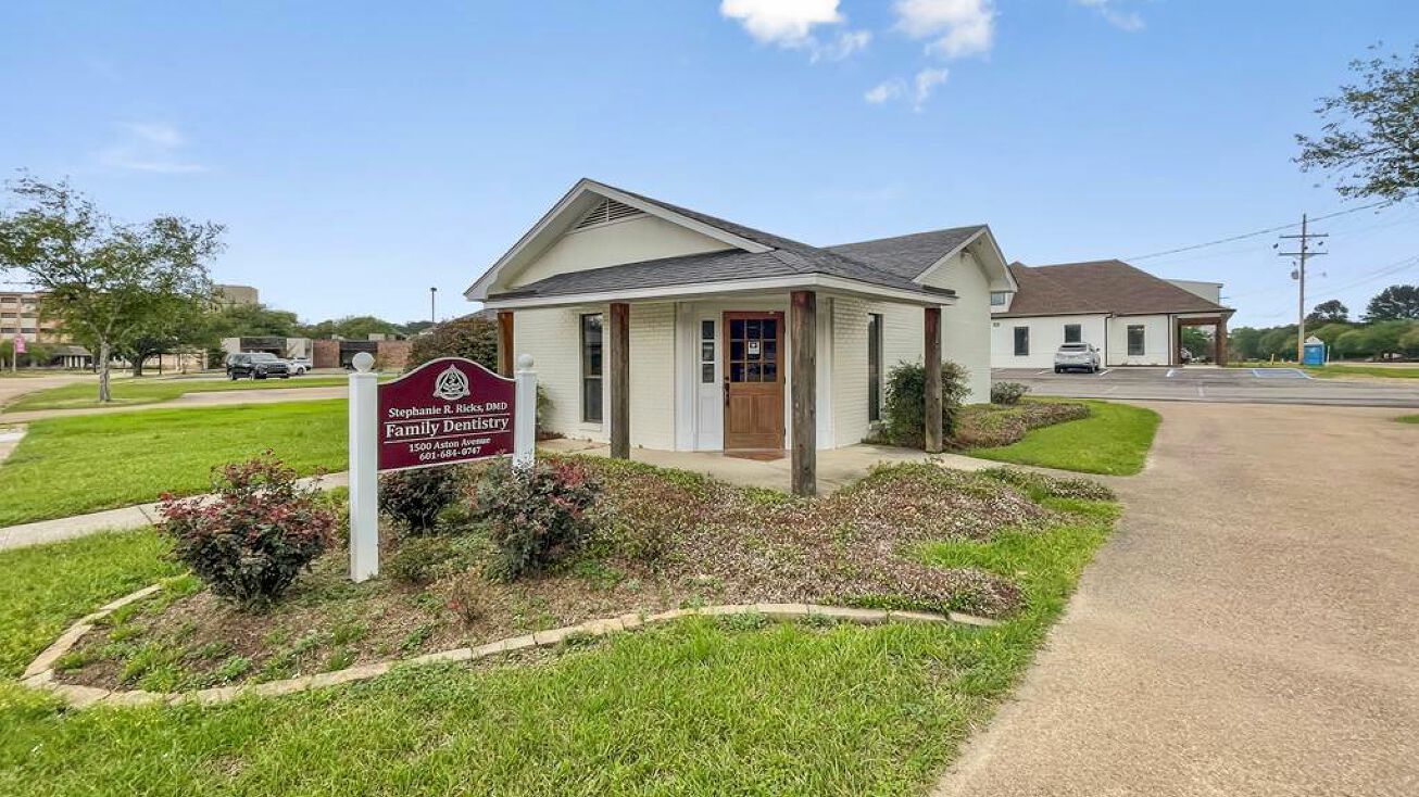 1500 Aston Ave, McComb, MS 39648 | Crexi.com