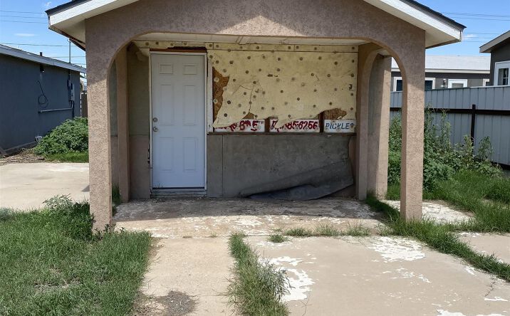 1218 W MERMOD ST Carlsbad NM 88220-4410 APN: 4-156-127-399-297 | Crexi.com