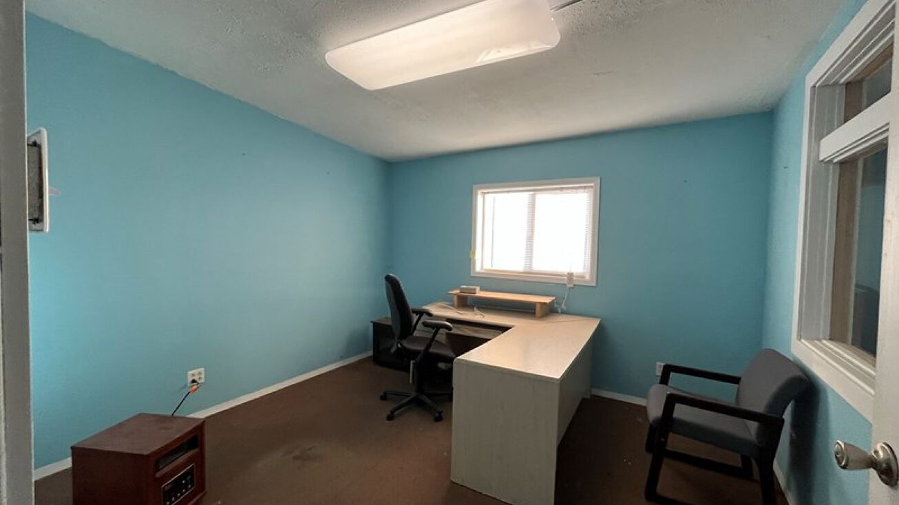 302 S Broadway Ave, Lawen, OR 97720 | Crexi.com