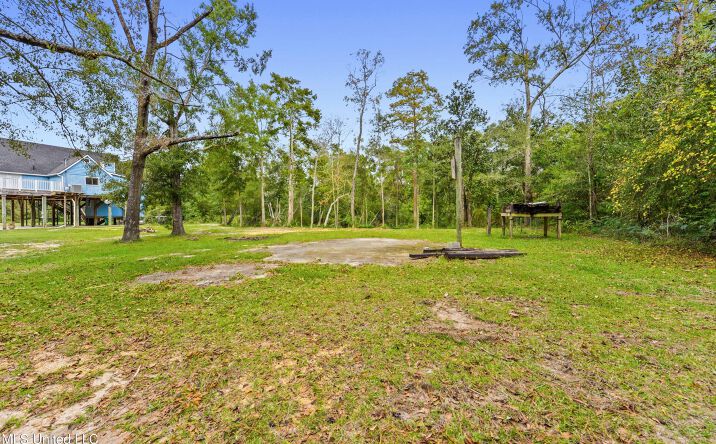 13344 RIVER RD Gulfport MS 39503-5410 APN: 1007K-01-014.000 | Crexi.com