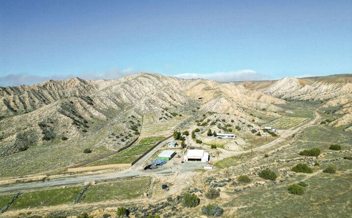 890 Ballinger Canyon Road, Cuyama, CA 93254 | Crexi.com