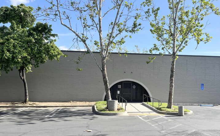 2424 Arden Way, Sacramento, CA 95825 - Office Property for Sale - 2424 ...