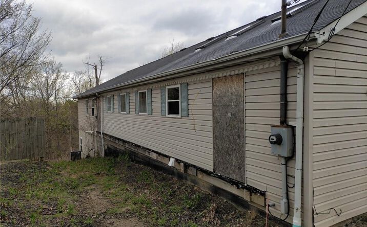 7480 AUBURN RD Concord Township OH 44077-9703 APN: 08A0190000130 ...