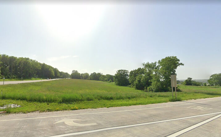 W271 S3016 Merrill Hills Rd, Waukesha, WI 53188 | Crexi.com