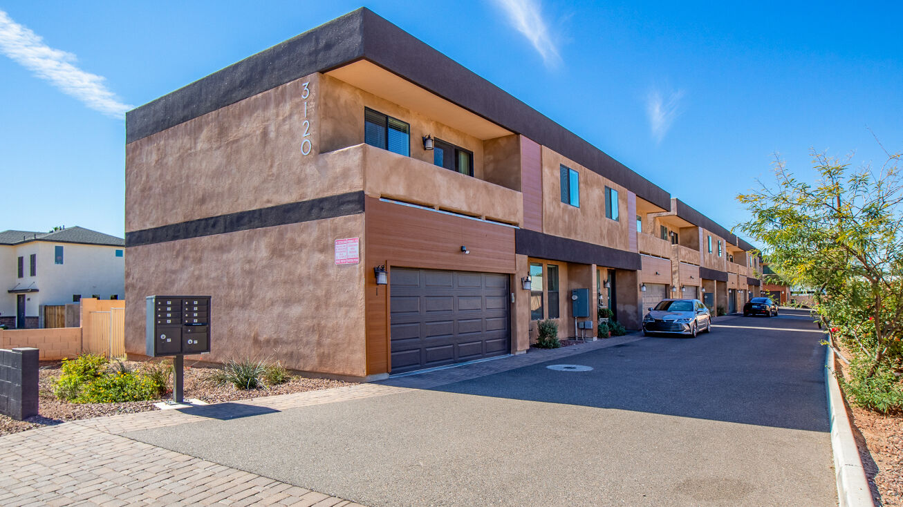 3010 N 37th St, Phoenix, AZ 85018 | Crexi.com