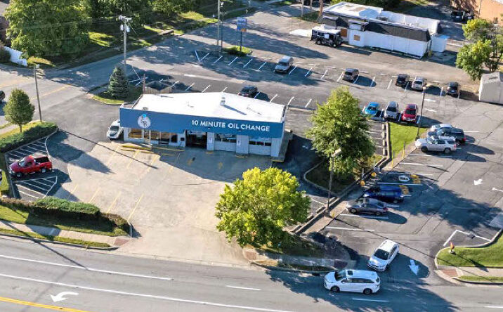 9260 WESTPORT RD Louisville KY 40242-3227 APN: 1301060000 | Crexi.com