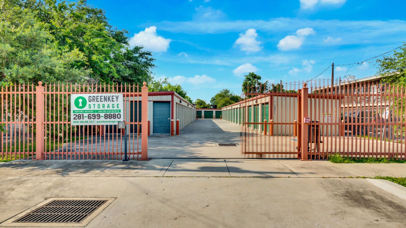 10 Farrell St, Houston, TX 77022 | Crexi.com