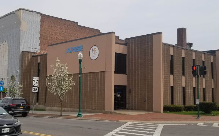 21 LINCOLN ST Auburn NY 13021-3831 APN: 116.45-2-74 | Crexi.com