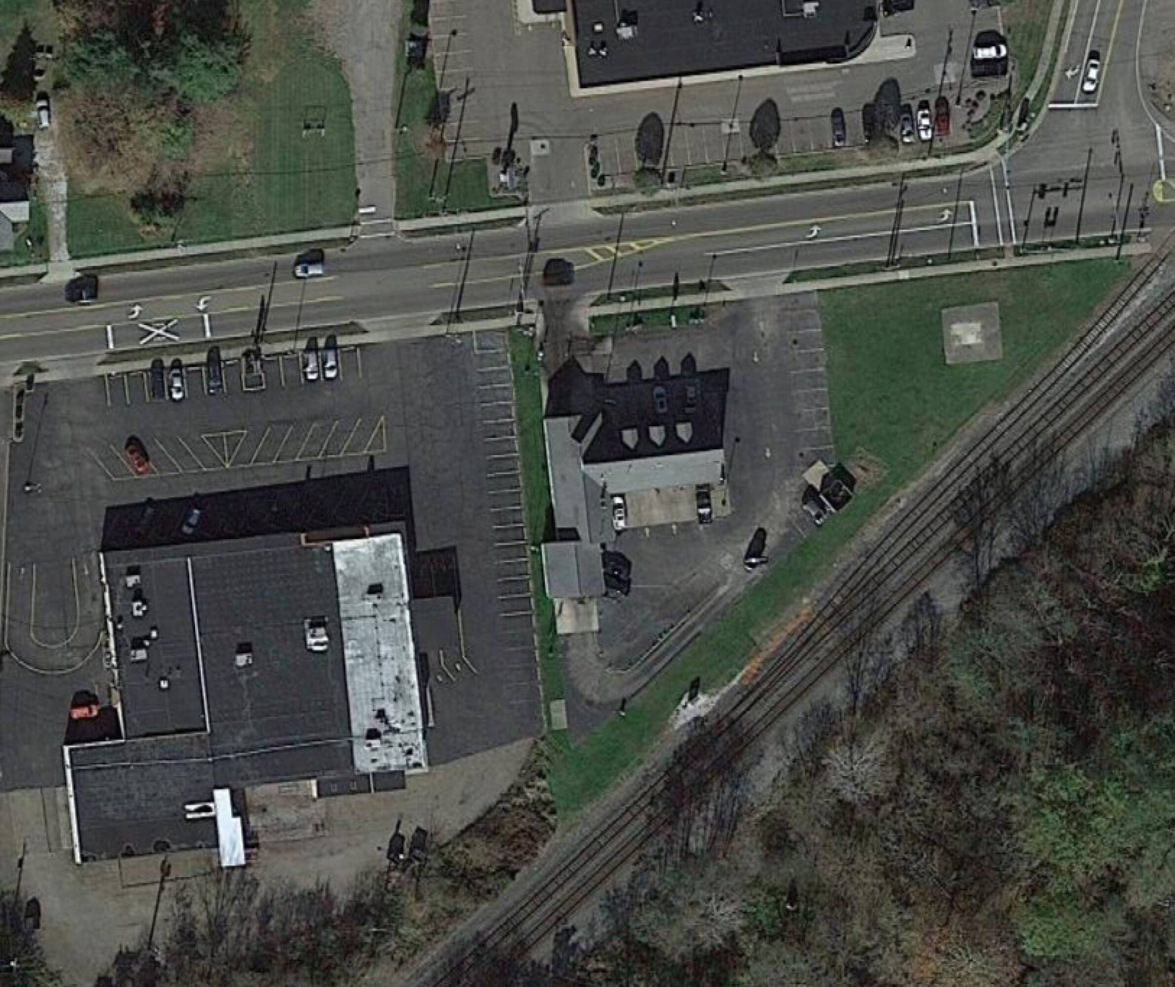 630 W MAIN ST Louisville OH 44641-1336 APN: 3604349 | Crexi.com