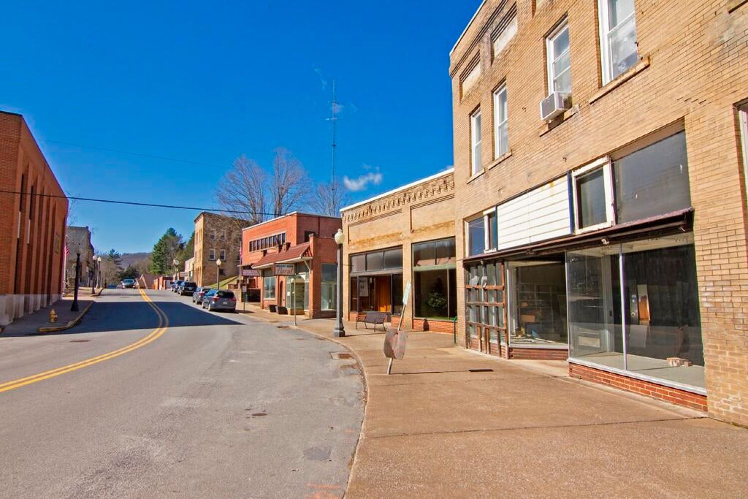 531 Main St, Mt Hope, WV 25880 | Crexi.com