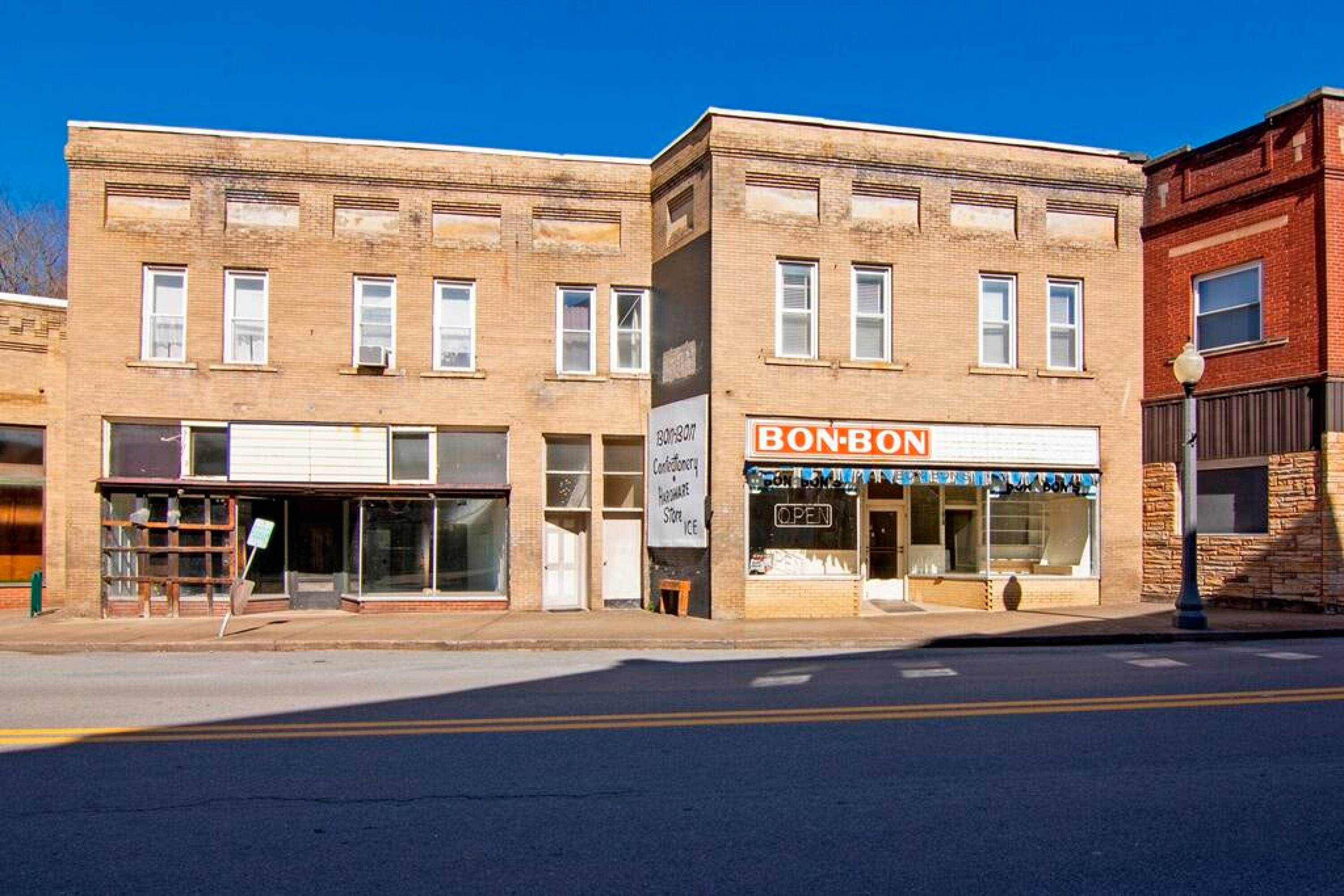 531 Main St, Mt Hope, WV 25880 | Crexi.com