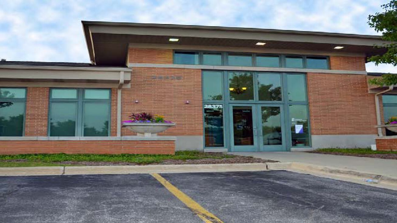 28375 Davis Pkwy, Warrenville, IL 60555 | Crexi.com