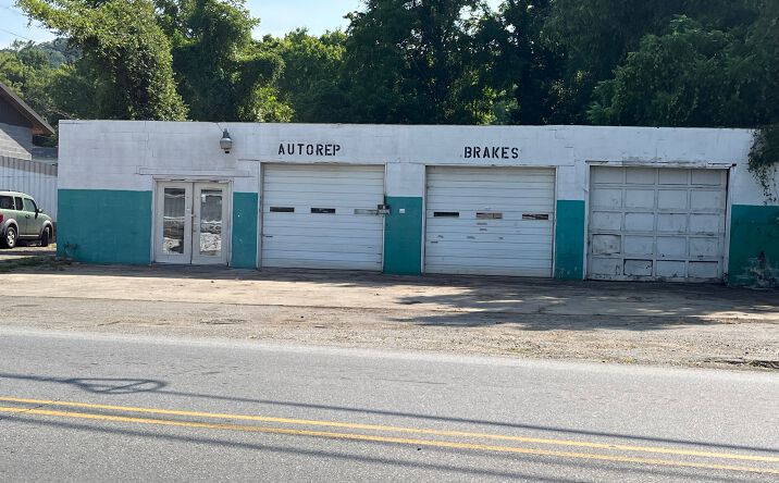 887 Riverside Dr, Asheville, NC 28801 | Crexi.com