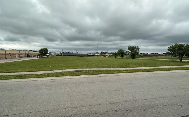 Sunrise Drive, Raymore, MO 64083 | Crexi.com