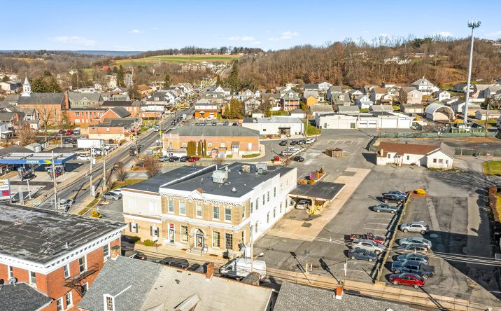 107 E MAIN ST Bath PA 18014-1519 APN: K6NW4C 12 17 0503 | Crexi.com