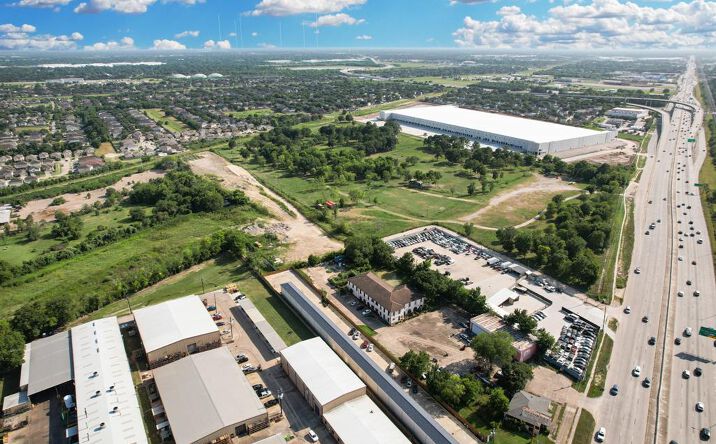 12935 MAIN ST Houston TX 77035-5603 APN: 0410520000375 | Crexi.com