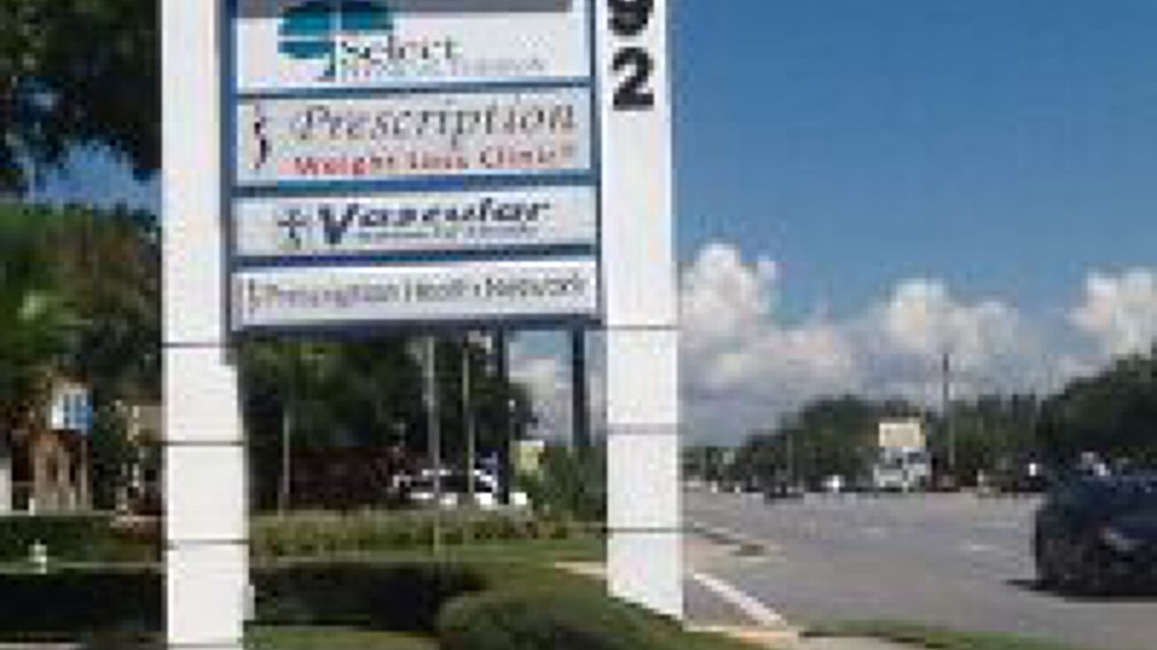 7292 4th St N, St. Petersburg, FL 33702 | Crexi.com